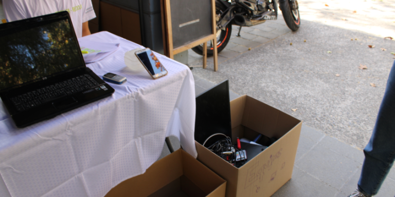 Reciclaje de residuos eléctricos y electrónicos menores en la UC